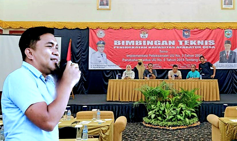 Lagi rachmansyah melawan? foto dan namanya terpajang di bimtek
